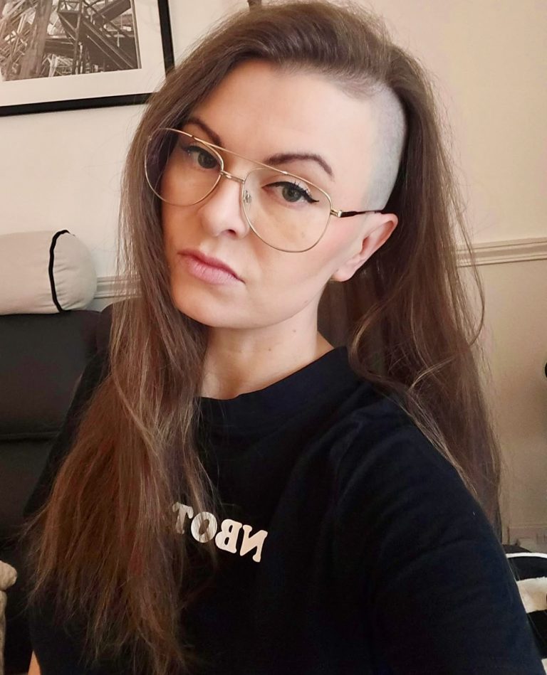 25 Undercut Hairstyles Women Love in 2025 - divagaze.com