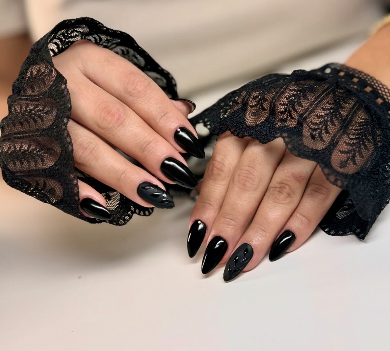 35 Goth Nails 2025 Ideas for a Bold and Dark Look - divagaze.com