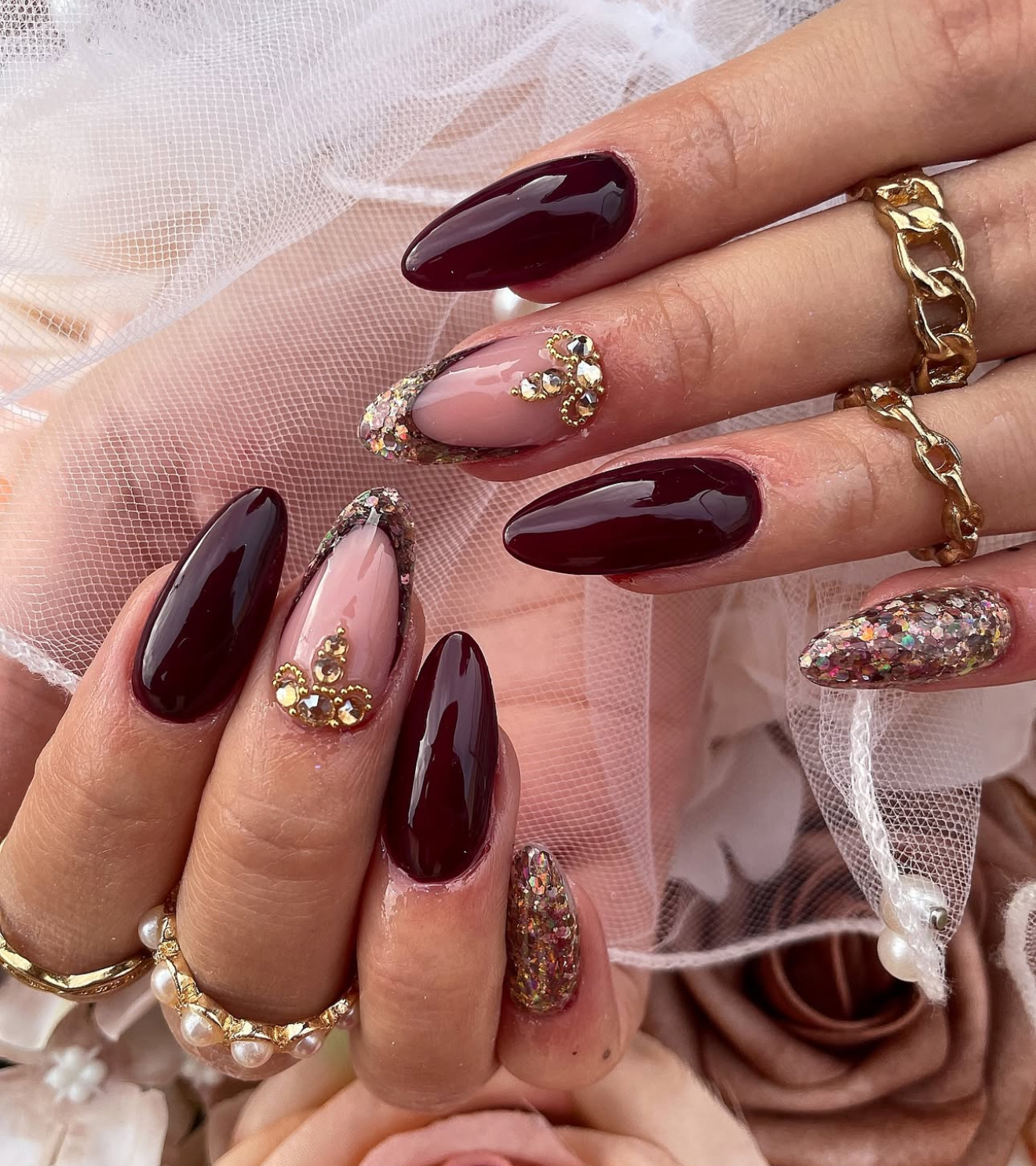 30 Burgundy Nails 2025 Ideas for Bold and Elegant Style - divagaze.com