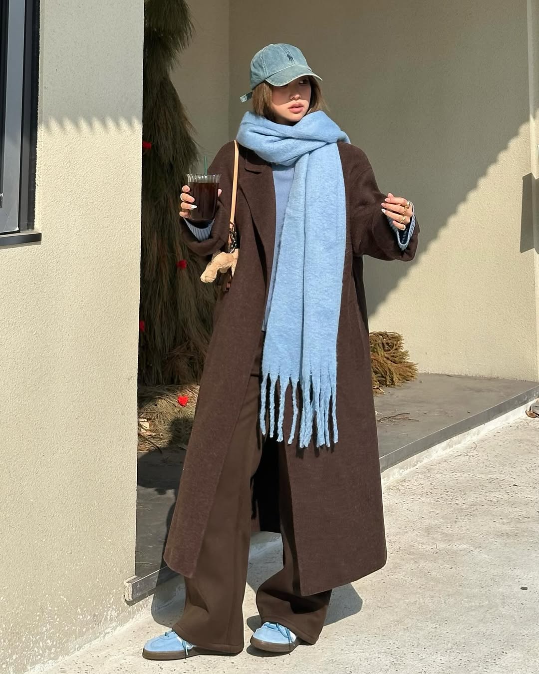 23 Y2K Winter Outfits 2025–2026: Bold Cold Weather Style - divagaze.com