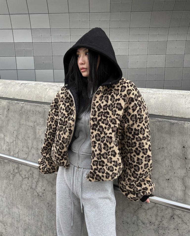 23 Y2K Winter Outfits 2025–2026: Bold Cold Weather Style - divagaze.com