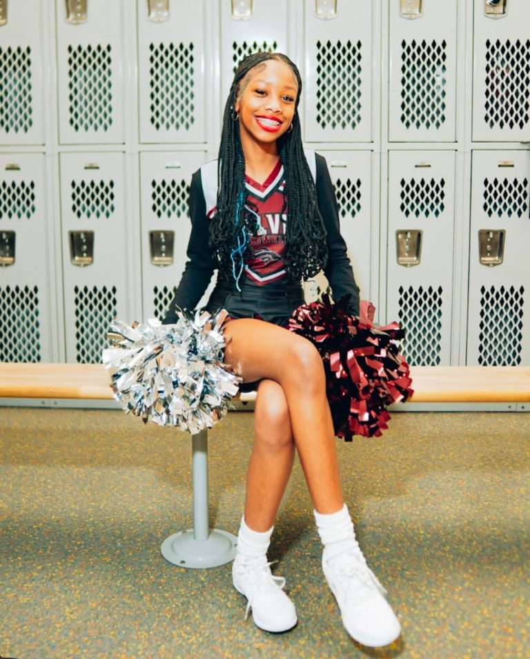 25 Cheer Hairstyles Full of Spirit and Style - divagaze.com