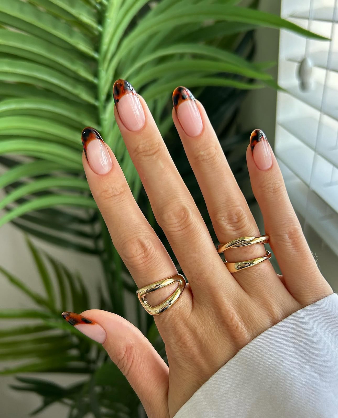 34 Tortoise Shell Nails 2025 Ideas for a Chic and Timeless Look ...
