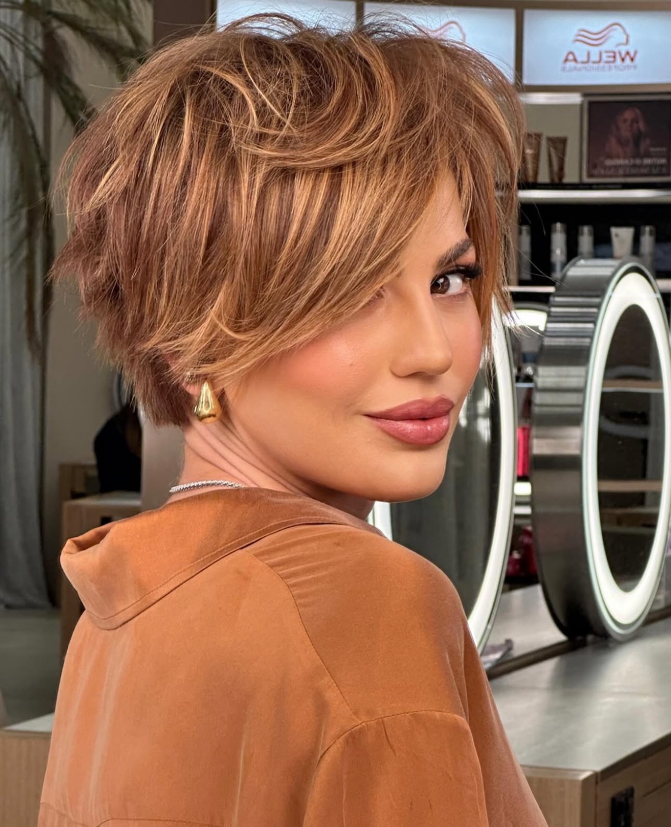 30 Short Pixie Cut with Bangs Ideas for 2025 - divagaze.com