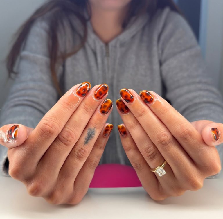 34 Tortoise Shell Nails 2025 Ideas for a Chic and Timeless Look ...