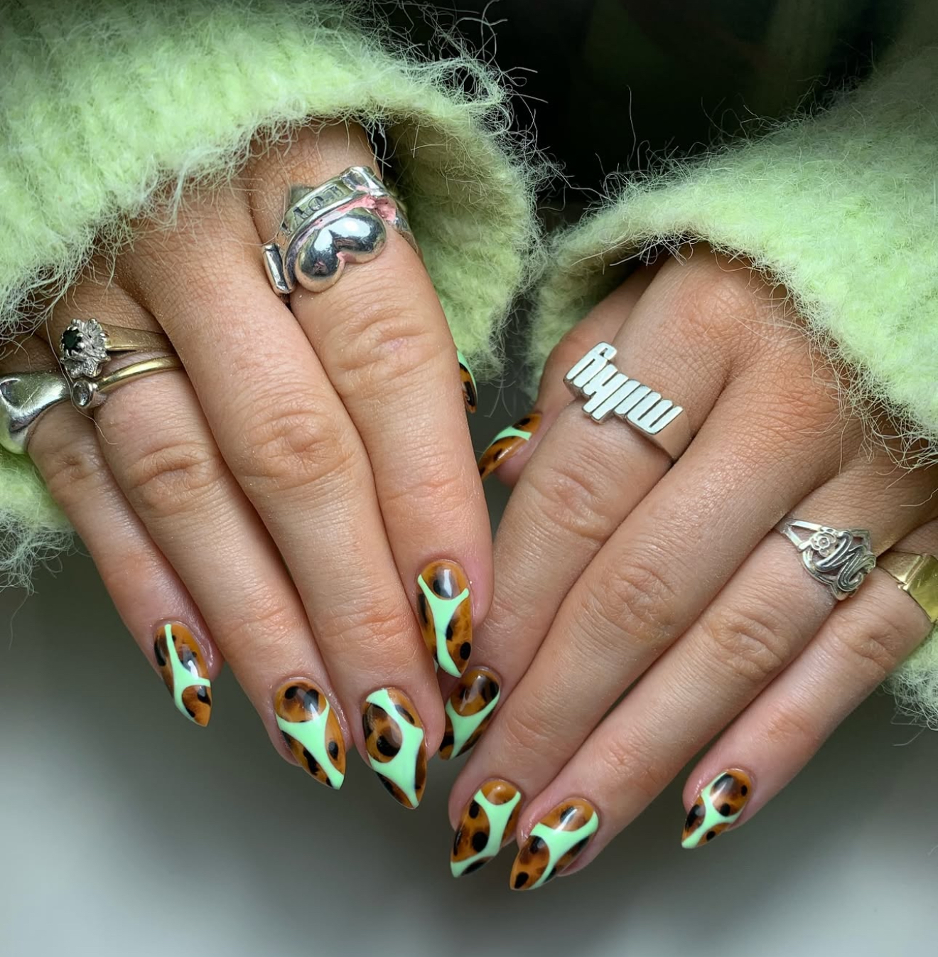 34 Tortoise Shell Nails 2025 Ideas for a Chic and Timeless Look ...