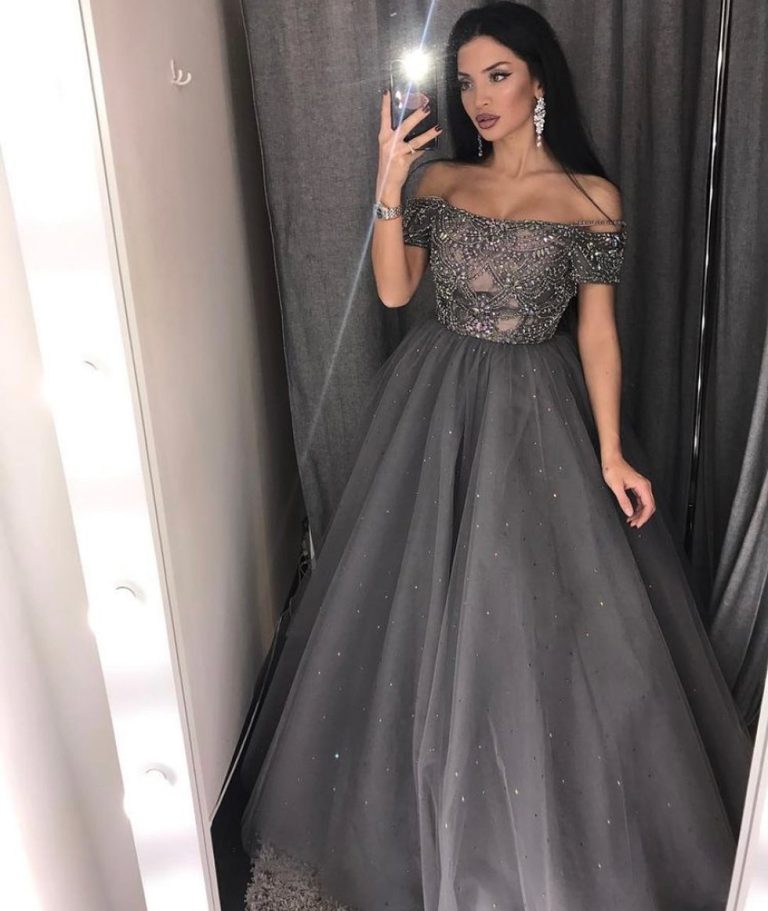 30 Stunning Homecoming Dresses for Every Style - divagaze.com