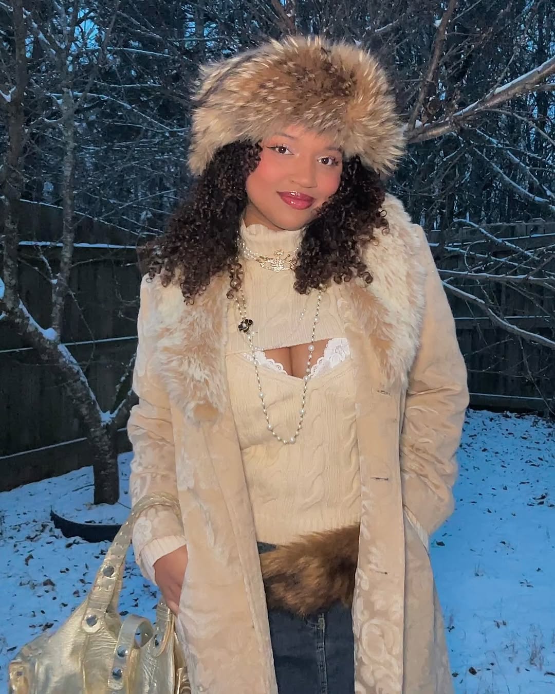23 Y2K Winter Outfits 2025–2026: Bold Cold Weather Style - divagaze.com