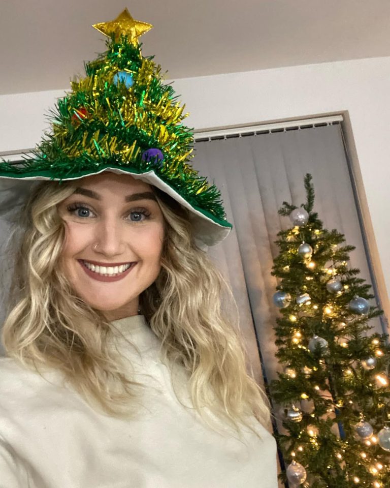 25 Christmas Hat Ideas 2025 for Festive Holiday Style - divagaze.com
