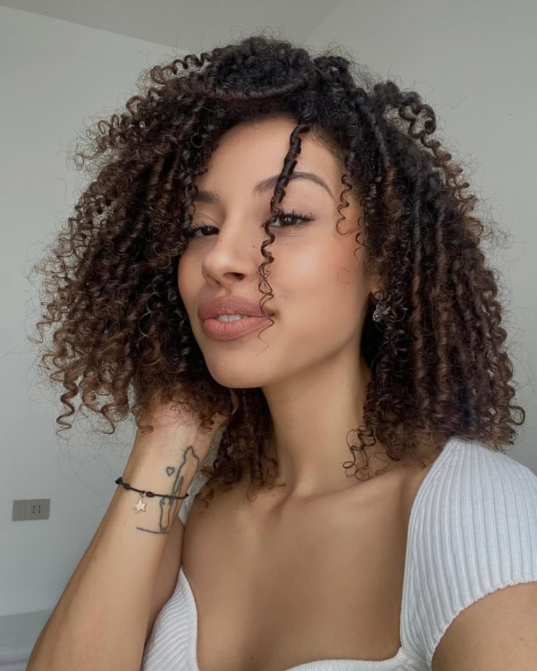 27 Curly Hairstyles 2026 That Embrace Natural Texture - divagaze.com