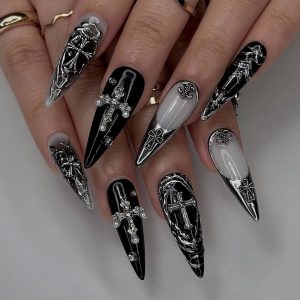 28 Gothic Nails 2026: Bold Black and Red Design Ideas - divagaze.com