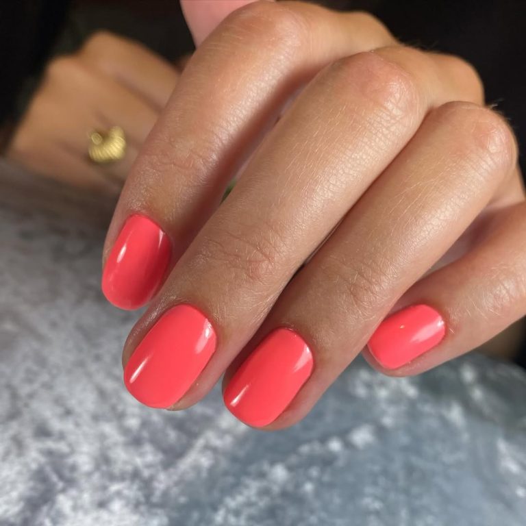 24 Coral Nails Ideas 2026 – Trendy Summer Colors and Designs - divagaze.com
