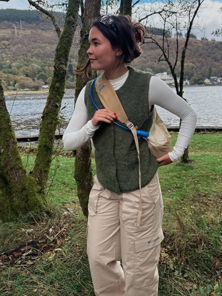 24 Hiking Outfits Ideas 2026: Stylish, Practical and Aesthetic Looks ...