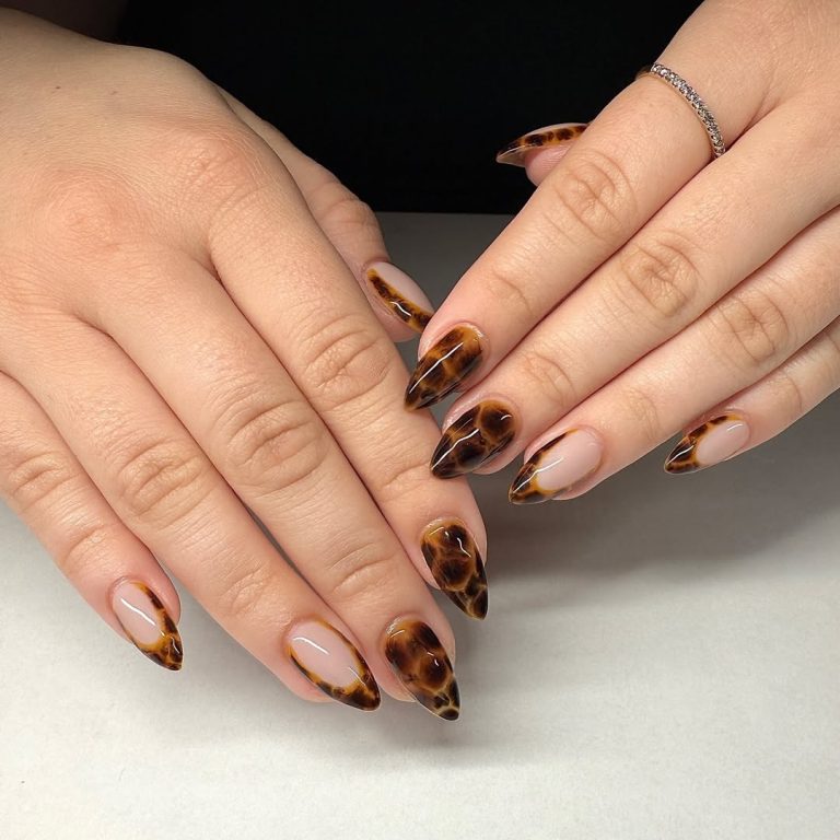 25 Tortoise Nails Ideas 2026 – Elegant and Modern Designs - divagaze.com