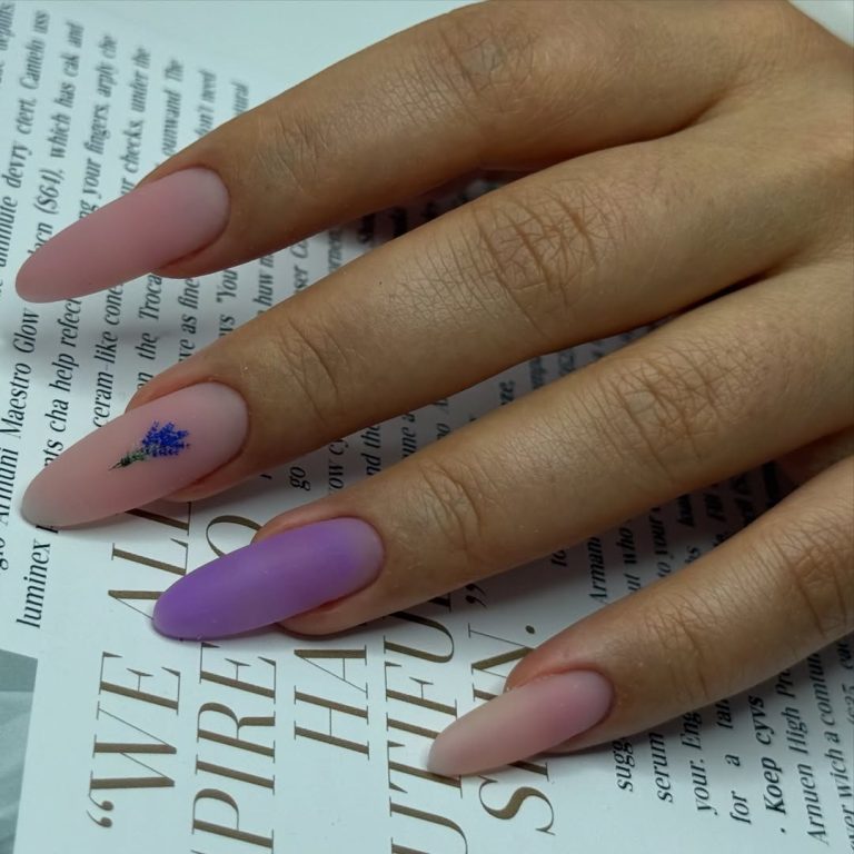29 Matte Nails Ideas 2026 – Trendy Velvet Nail Designs - divagaze.com