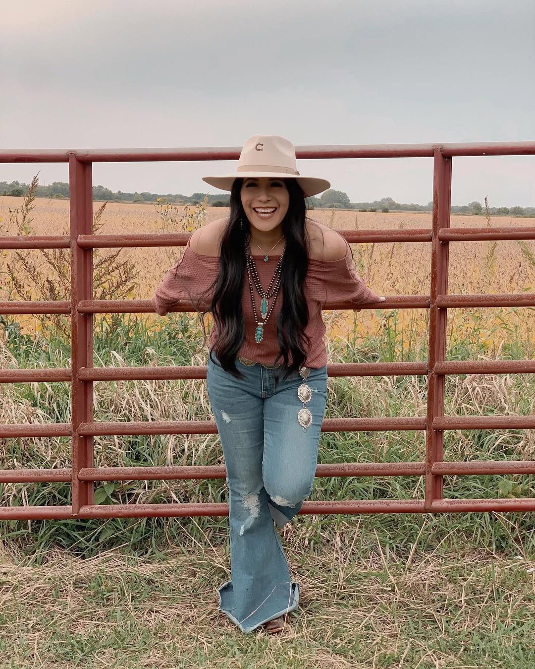 28 Western Outfits 2026: Stunning Cowgirl Style Ideas, Modern Trends ...