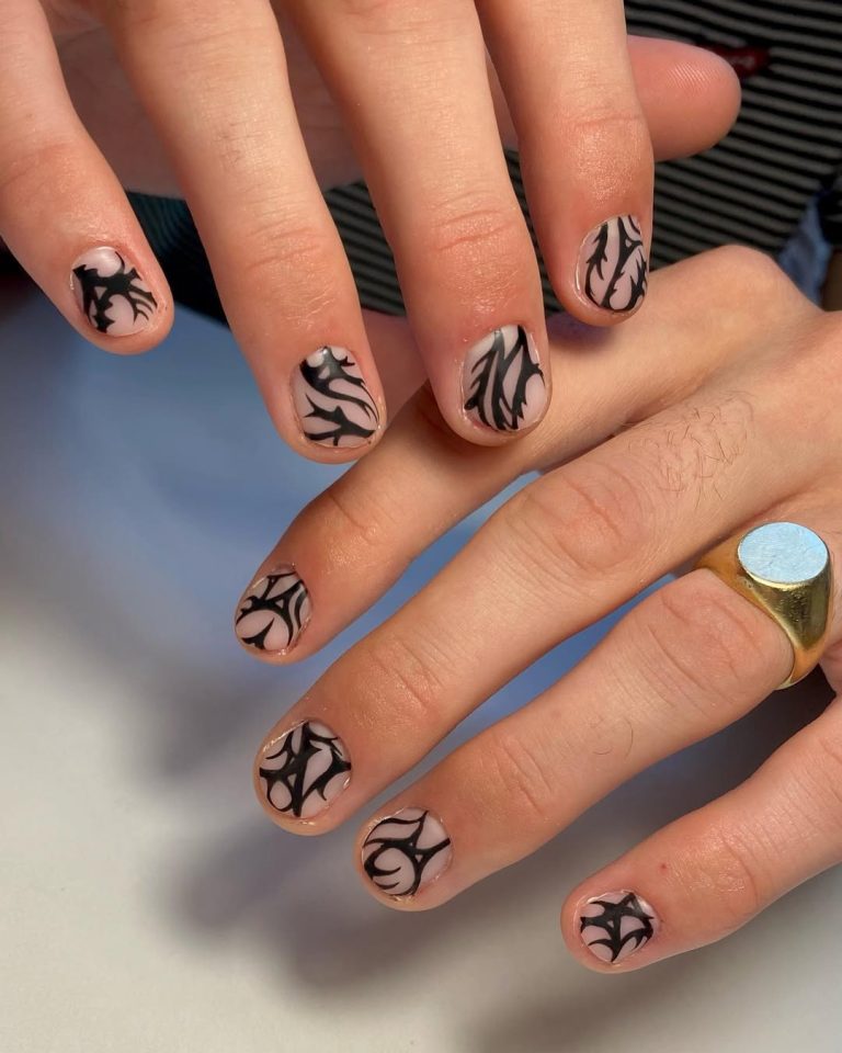 25 Very Short Nails 2026 Ideas That Look Chic and Simple - divagaze.com