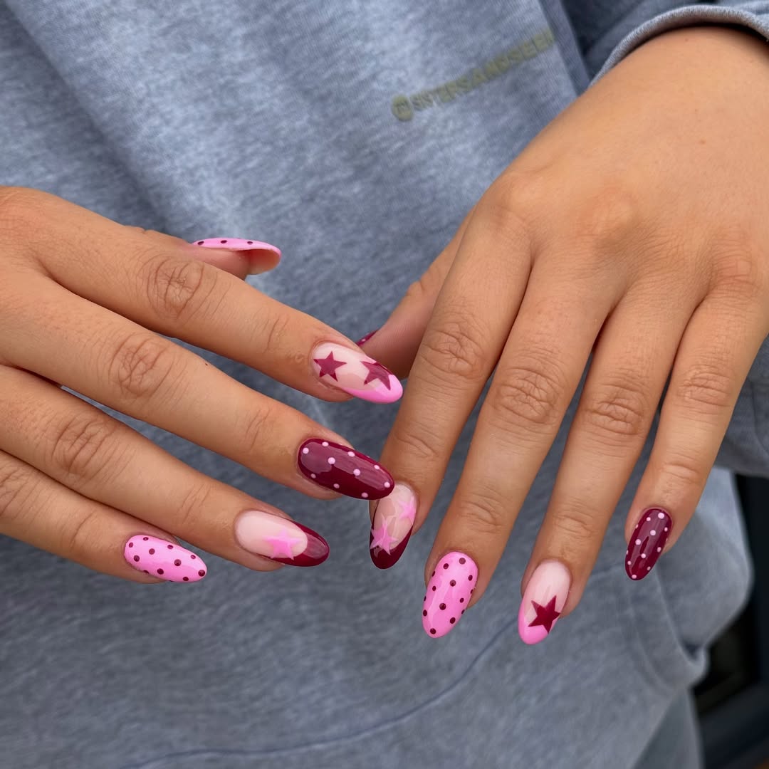 Star Nails 2026: 26 Stylish Celestial Nail Ideas - divagaze.com