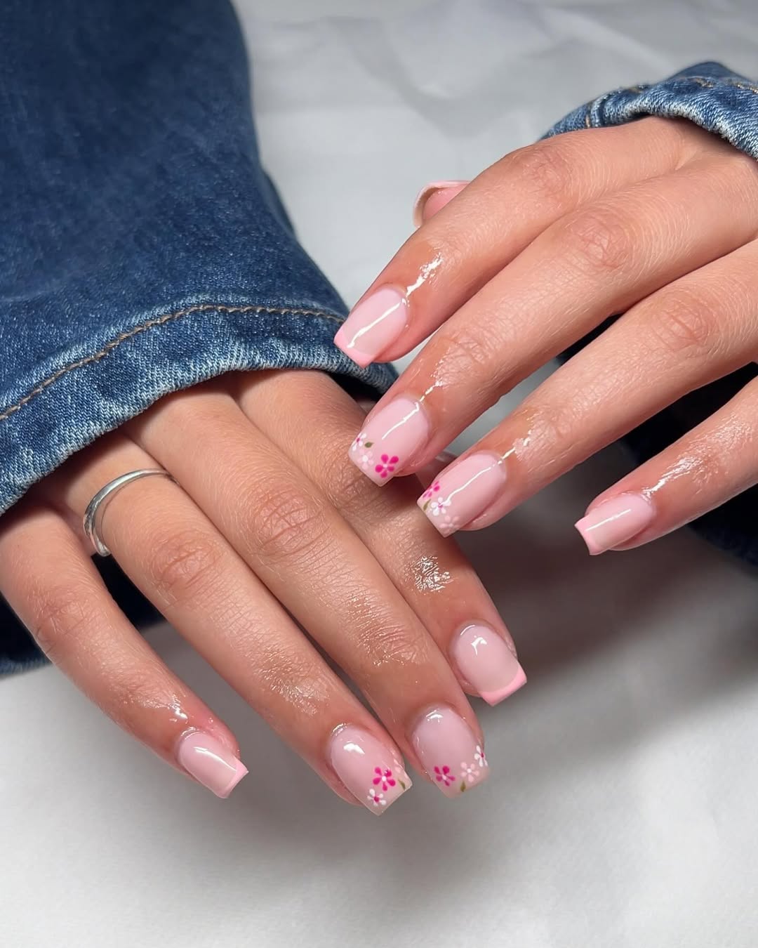 25 Trendy Short Spring Nail Designs for 2025 That Are Fresh, Stylish ...