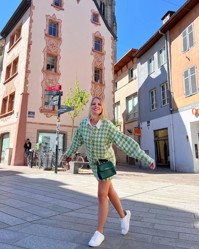 25 Europe Spring Outfits 2026: Chic Street Style Ideas for Cold Weather ...