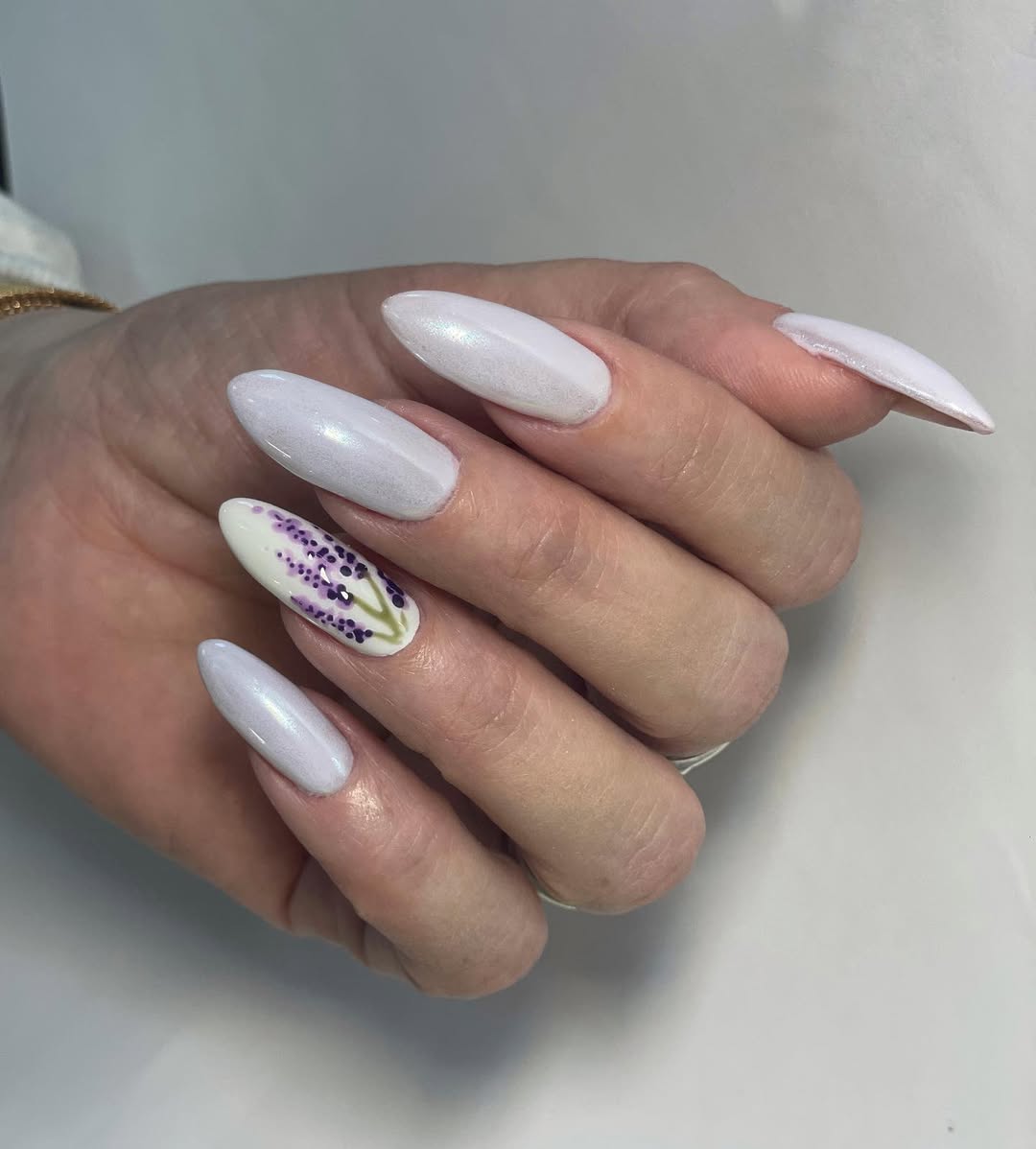 30 Classy Spring Nails 2026: Elegant Designs and Chic Manicure Ideas ...