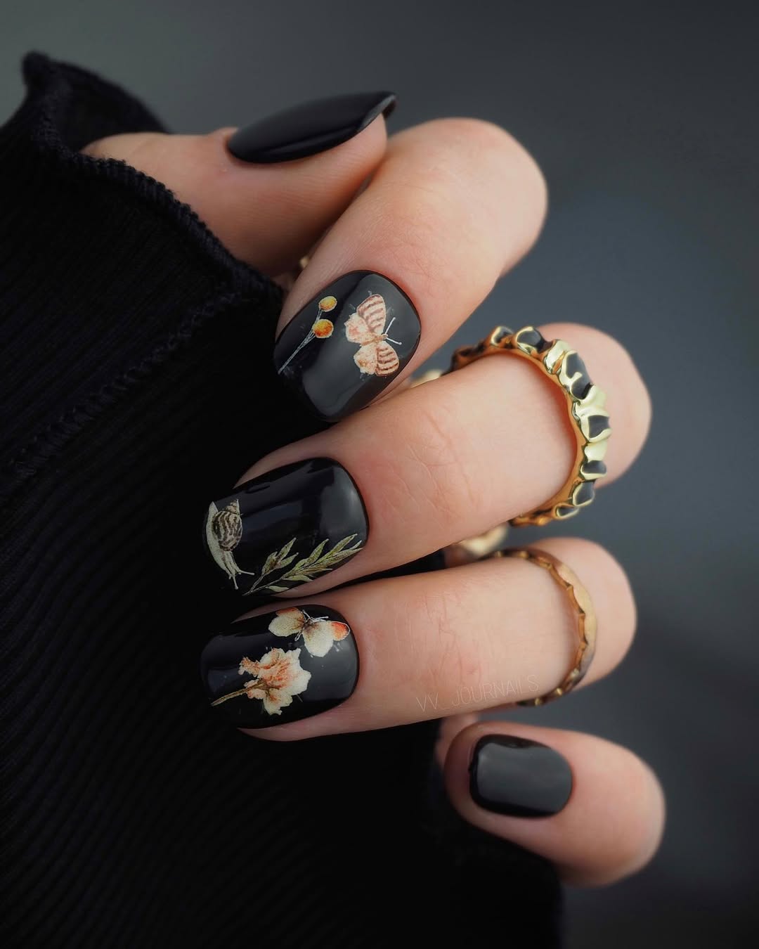 25 Dark Spring Nails 2026 Ideas for a Chic Look - divagaze.com