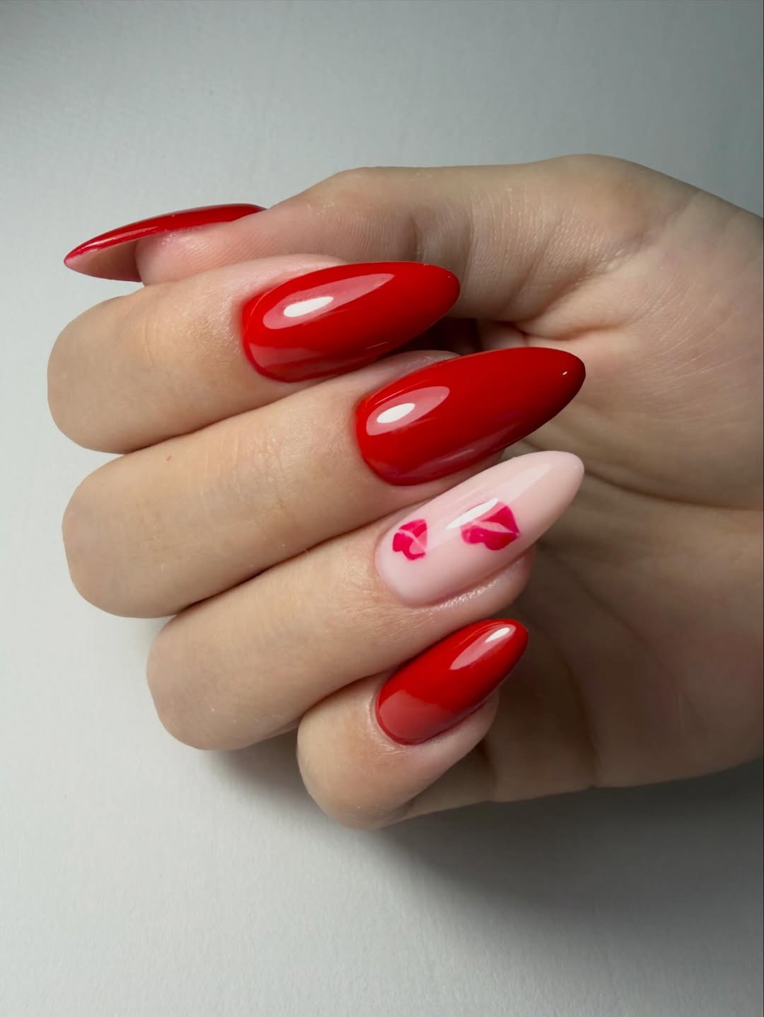 25 Red Nail Designs 2026 – Trendy & Classy Manicure Ideas - divagaze.com