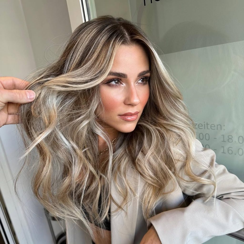 30 Summer Blonde Hair Ideas 2026 with Soft Balayage, Warm Honey Tones ...